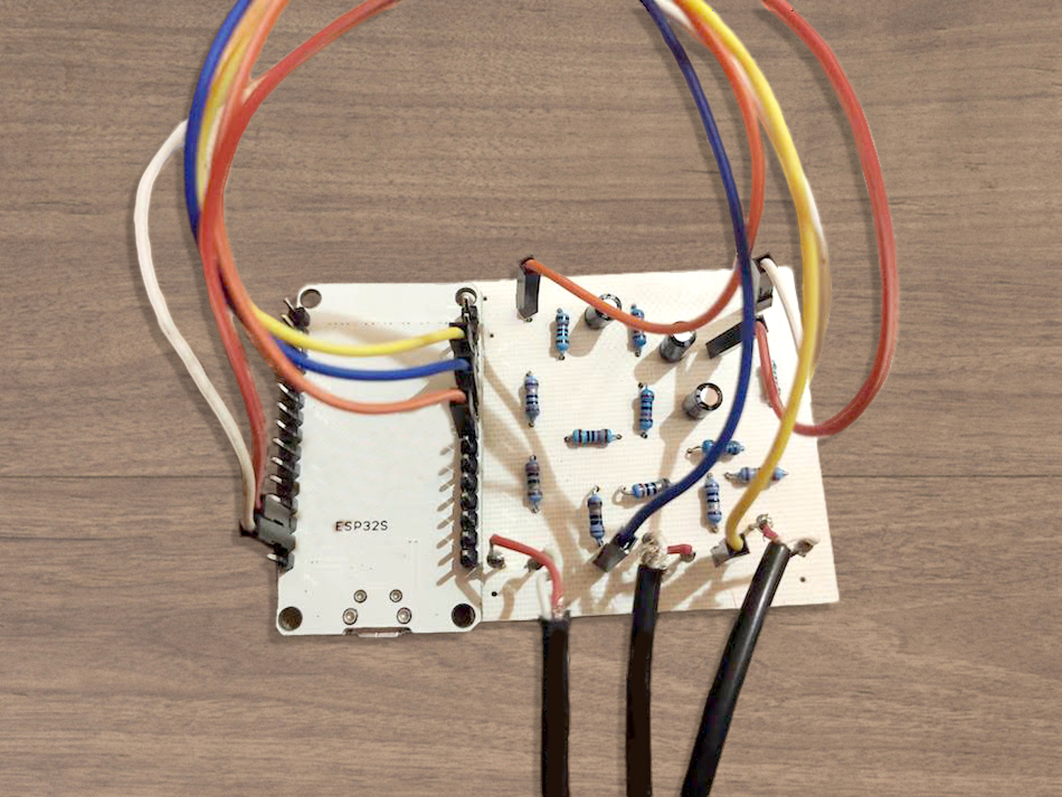 How to make an IoT energy monitor - blog.pablocruz.io